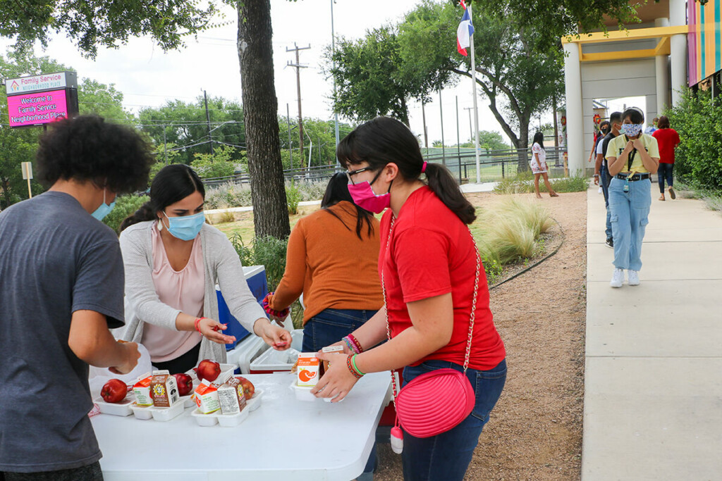 Media and Partner Kit • Family Service